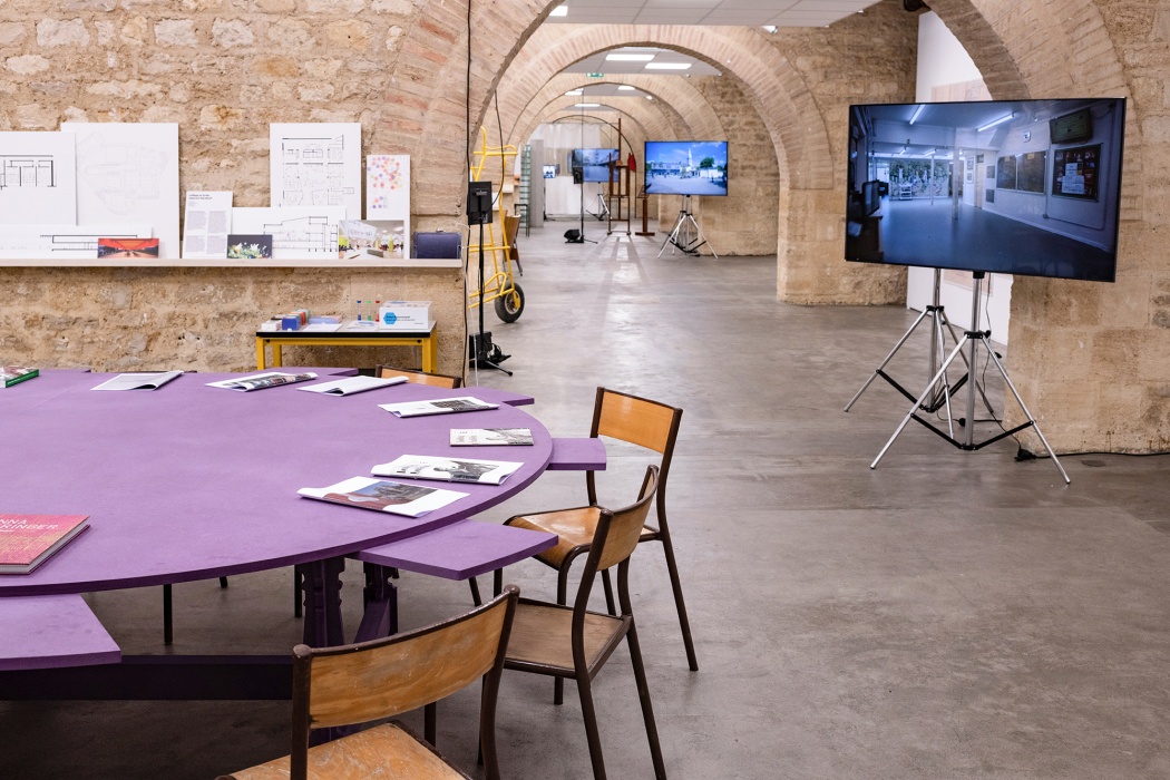 Exhibition Opening in Bordeaux - Classroom, a teenage view
